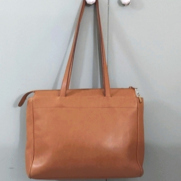 Ann Taylor | Bags | Vintage Ann Taylor Leather Tote Laptop Tan Shoulder ...